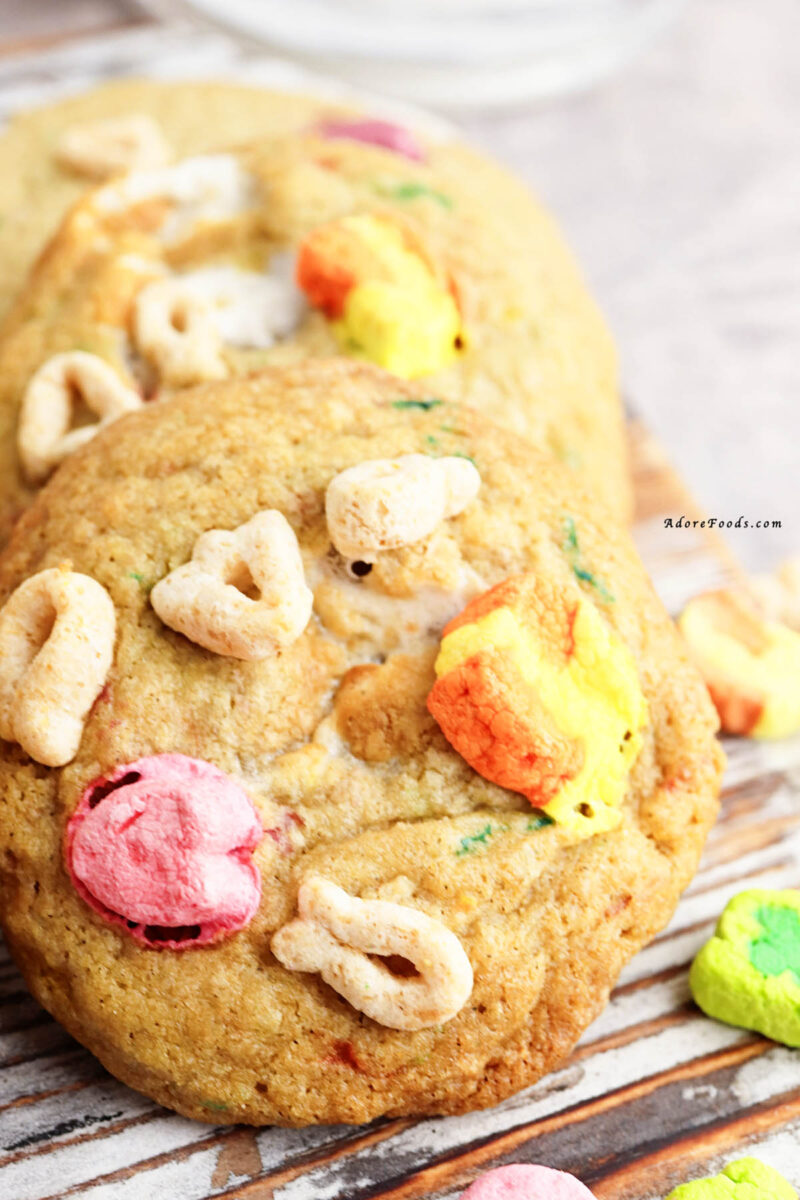 Lucky Charms Cookies – Adore Foods